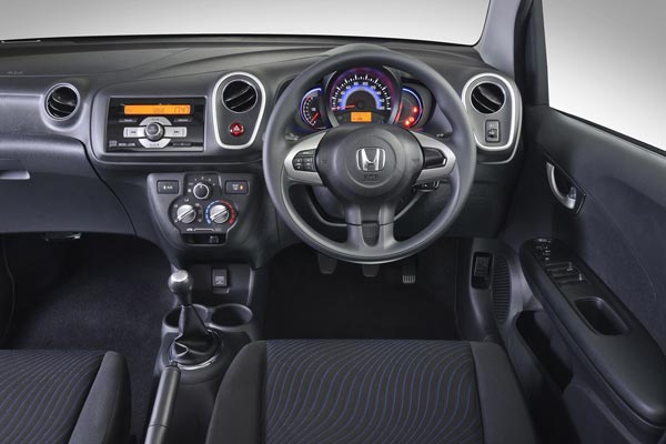 Honda Mobilio Review - 1.5 Trend - Bikeshop